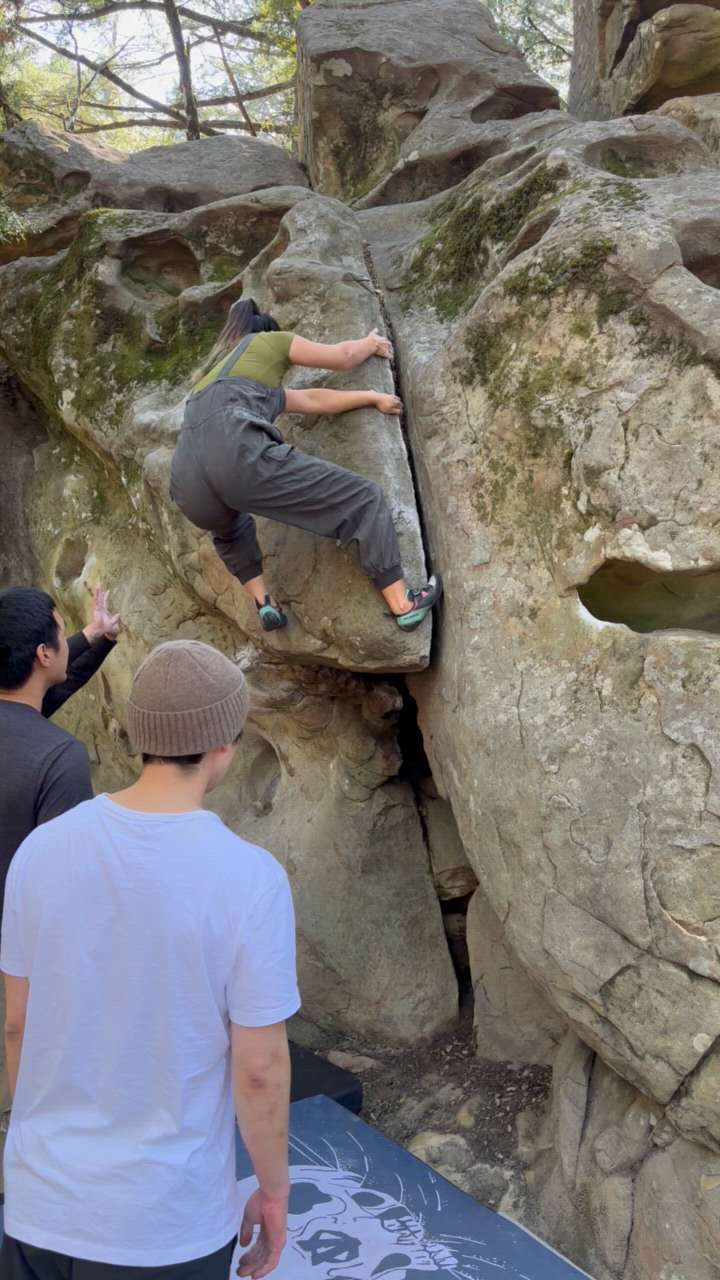 Sticky Rice v1 - Down Under, Indian Rock Bouldering - Watch Beta Videos