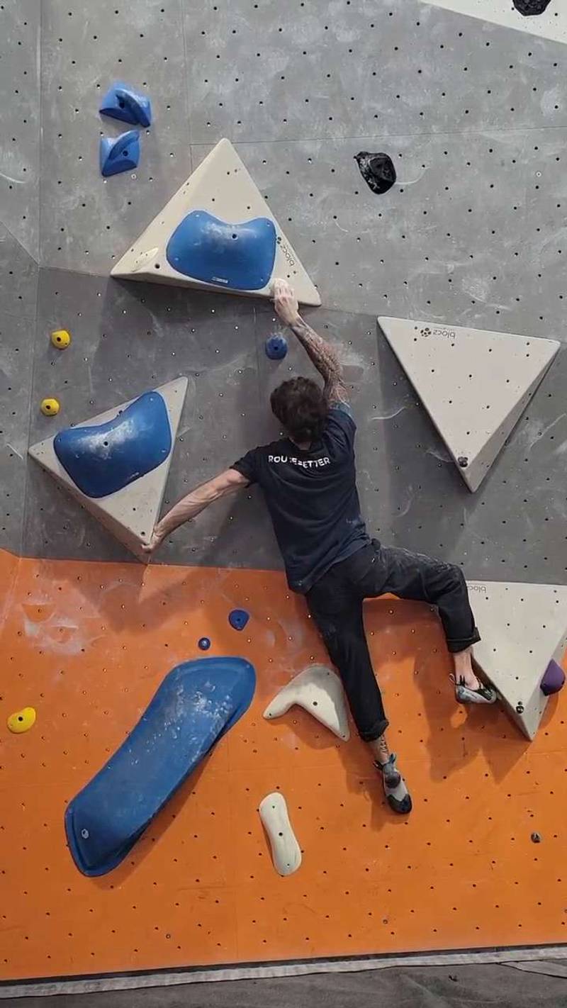 White v8 - Movement Dallas The Hill Bouldering - Watch Beta Videos