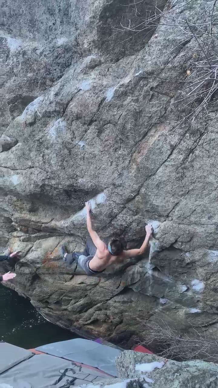 The Headless Horseman v10 - Middle Canyon, Boulder Canyon Bouldering ...