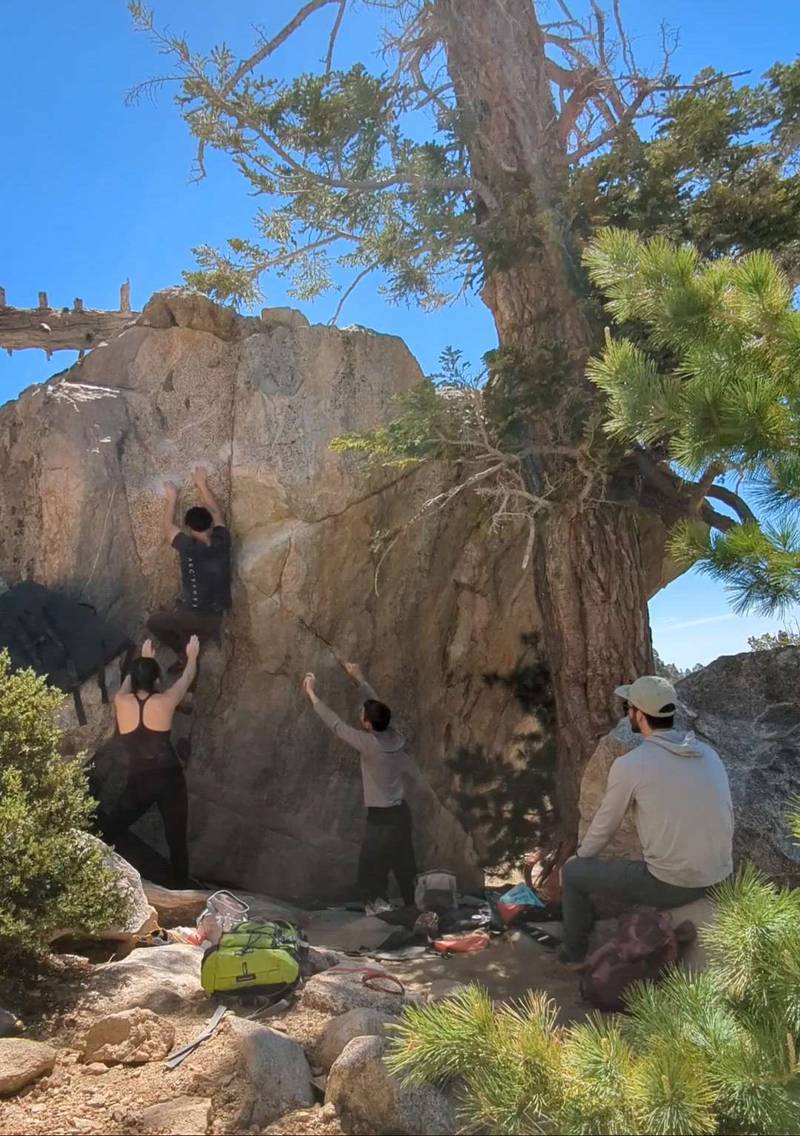 Flight of Osirus v6 - Main Trail, Tramway Bouldering - Watch Beta Videos