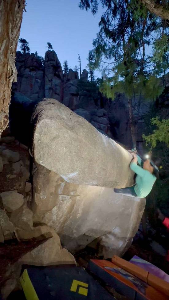 React to Contact v10 - St. Vrain Bouldering - Watch Beta Videos