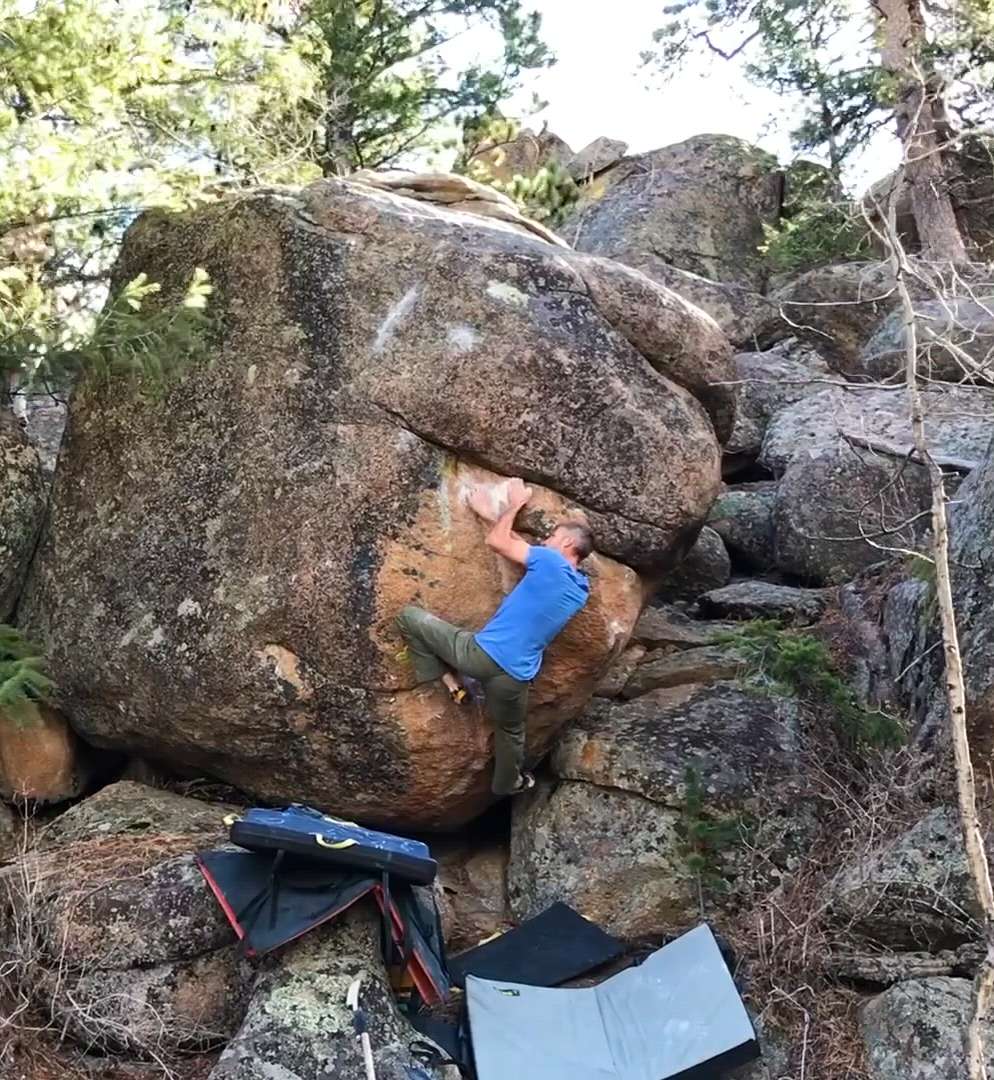 Toucan (CLOSED) v7 - Boy Scout Road, Red Feather Lakes Bouldering ...