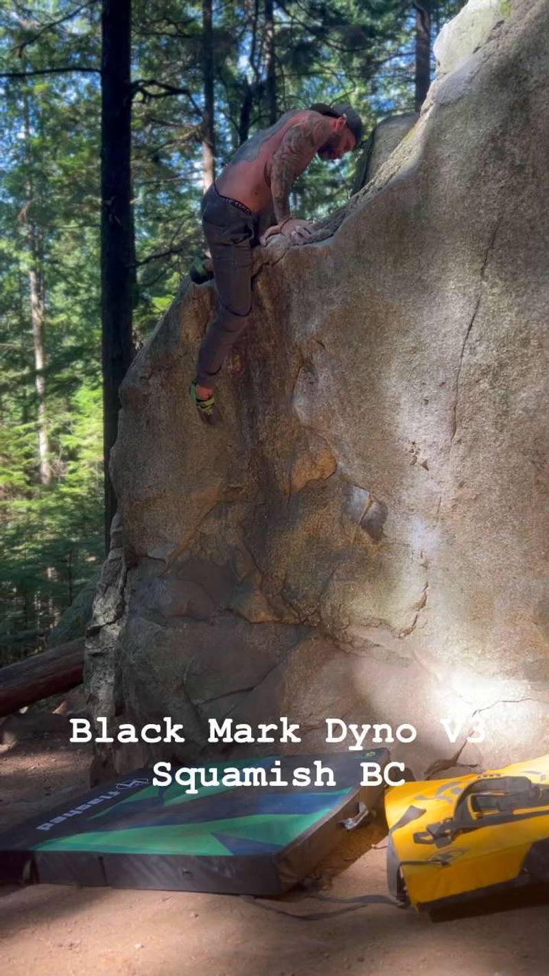 The Black Dyno v3 - Grand Wall, Squamish Bouldering - Watch Beta Videos