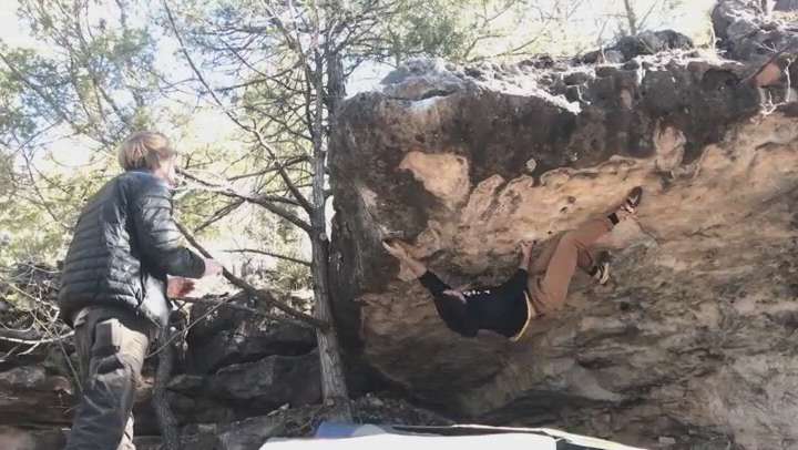 UCT into Bob's Bulge v10 - Cloud Shadow, Flagstaff, AZ Bouldering ...