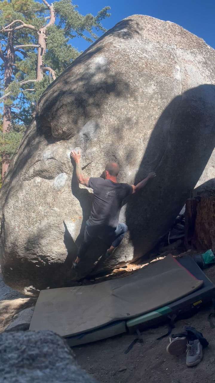 Little Saigon v8 - Boulder Basin, Black Mountain Bouldering - Watch ...